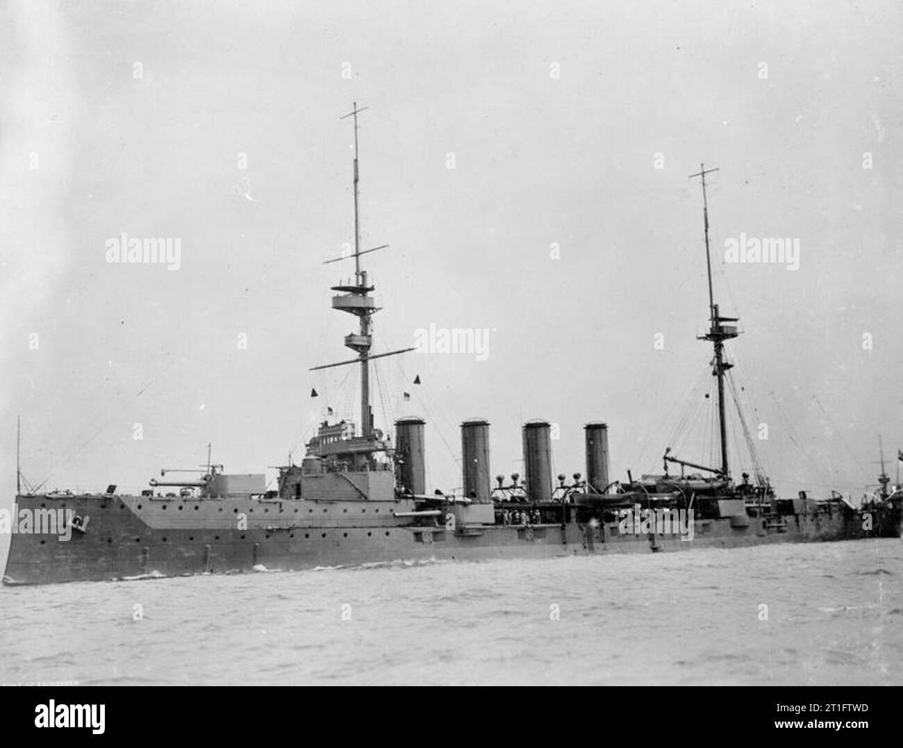 HMS Duke of Edinburgh HMS DUKE OF EDINBURGH under way 1913 Stock Photo ...
