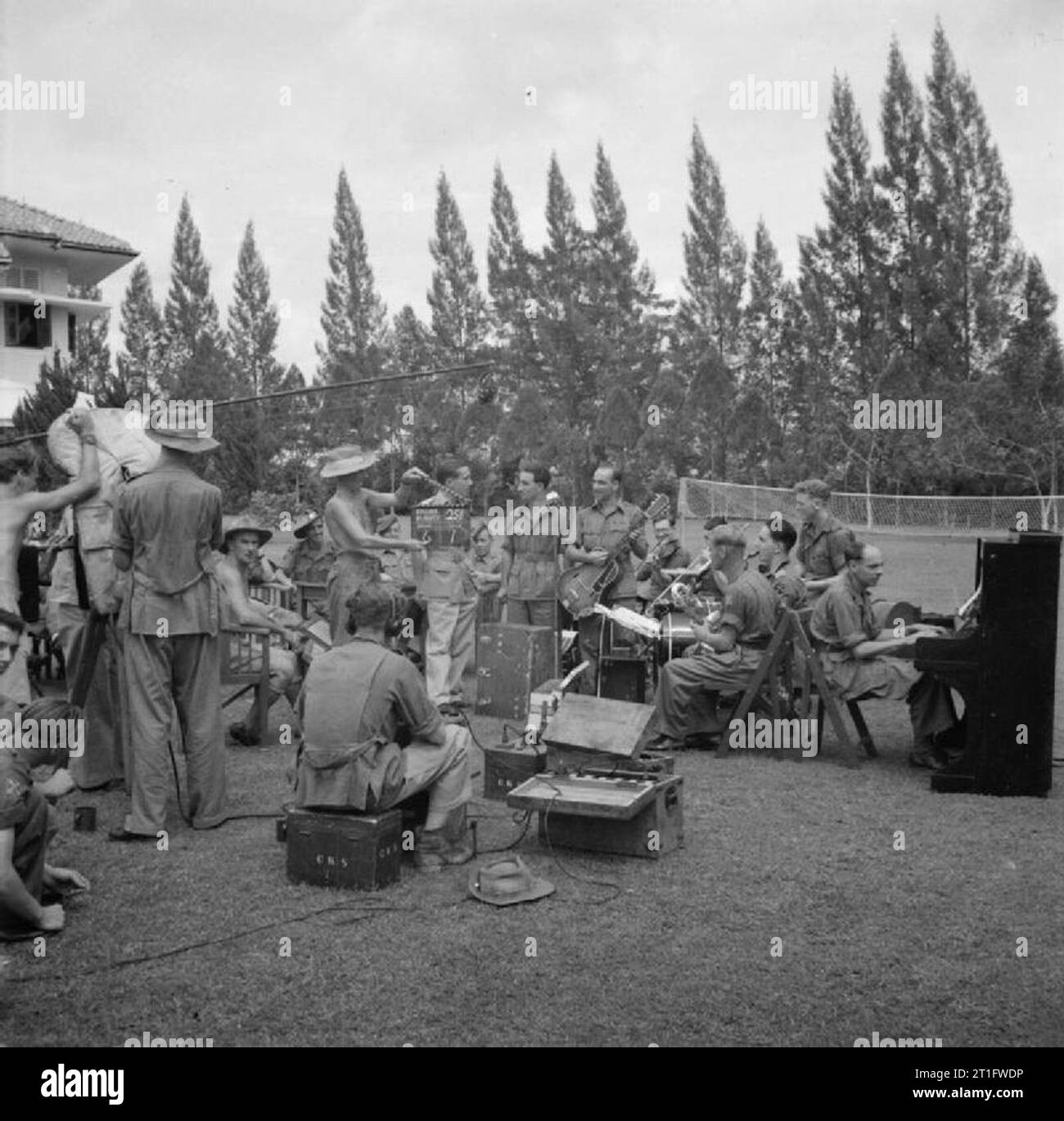 Film and Photography during the Second World War Messages Home: A ...