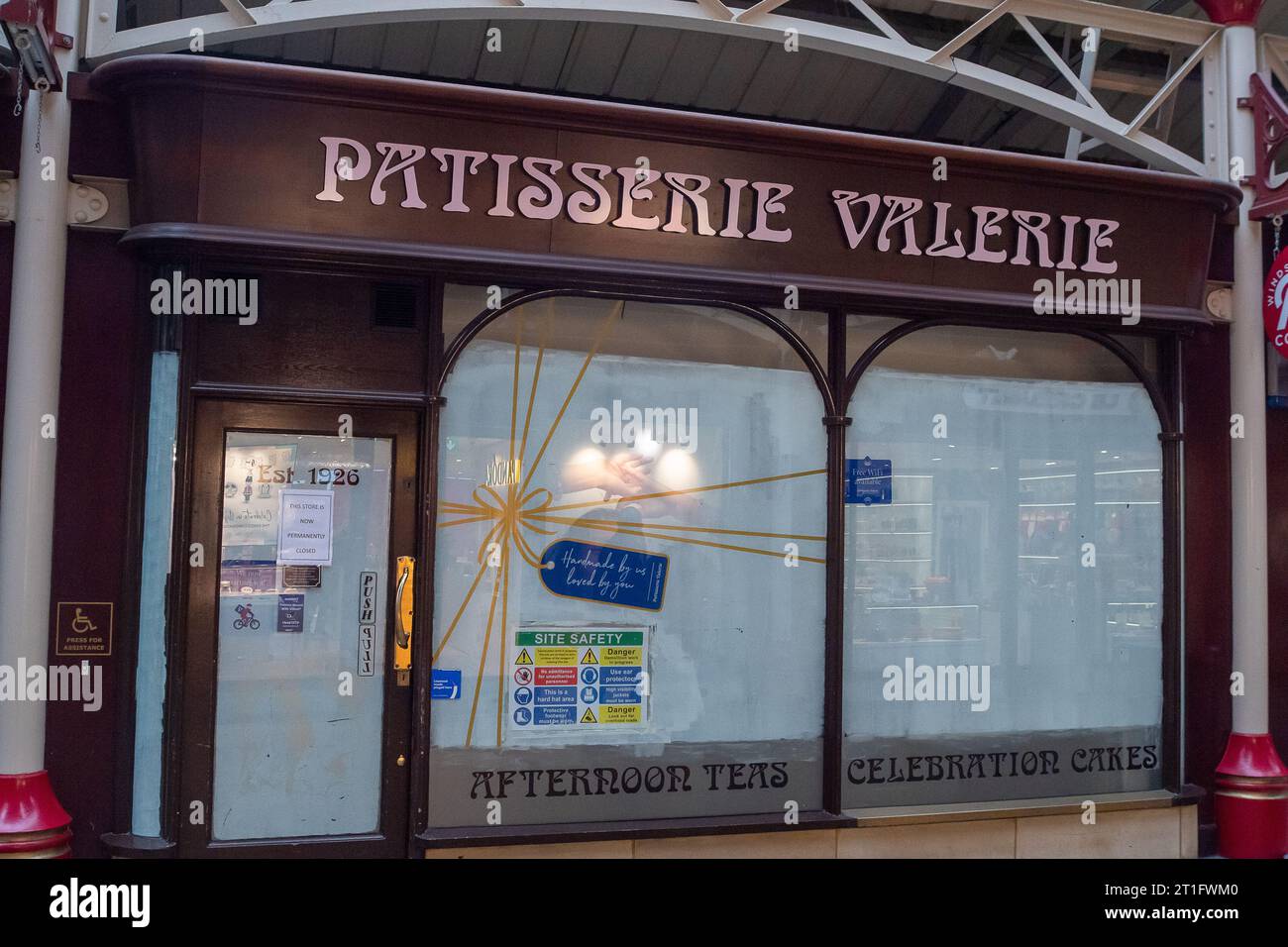 Windsor, UK. 13th October, 2023. A former now closed Patisserie Valerie ...