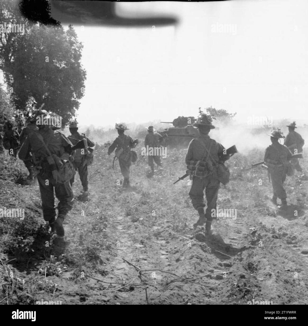 The British Army in Burma 1945 Men of the 6th Gurkha Rifles go into ...