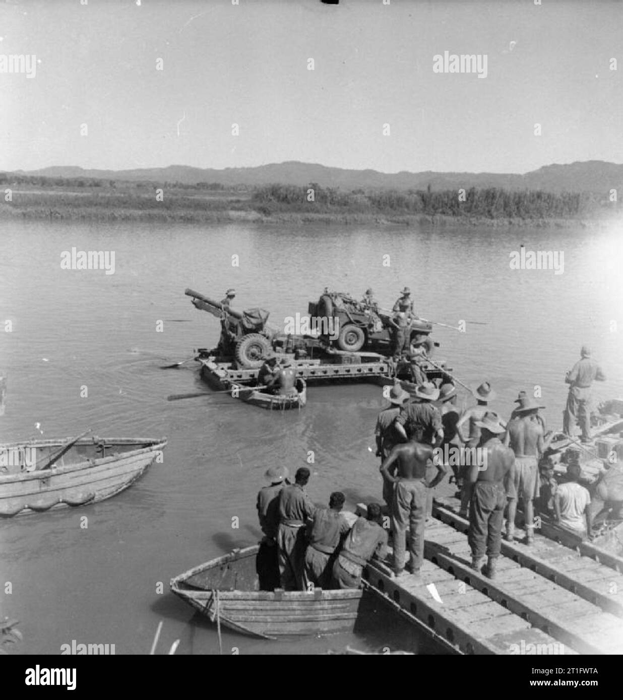 The British Army in Burma 1945 A 25-pdr field gun and jeep being ...