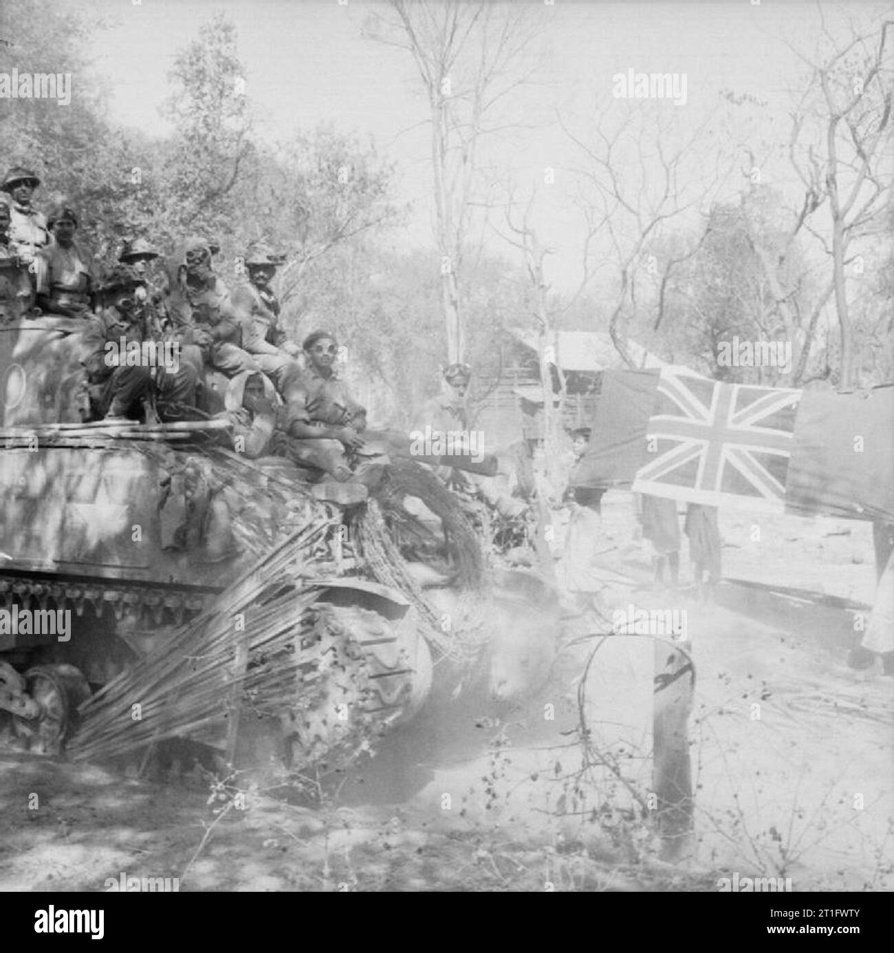 The British Army in Burma 1945 A Sherman tank of Probyn's Horse (5th ...