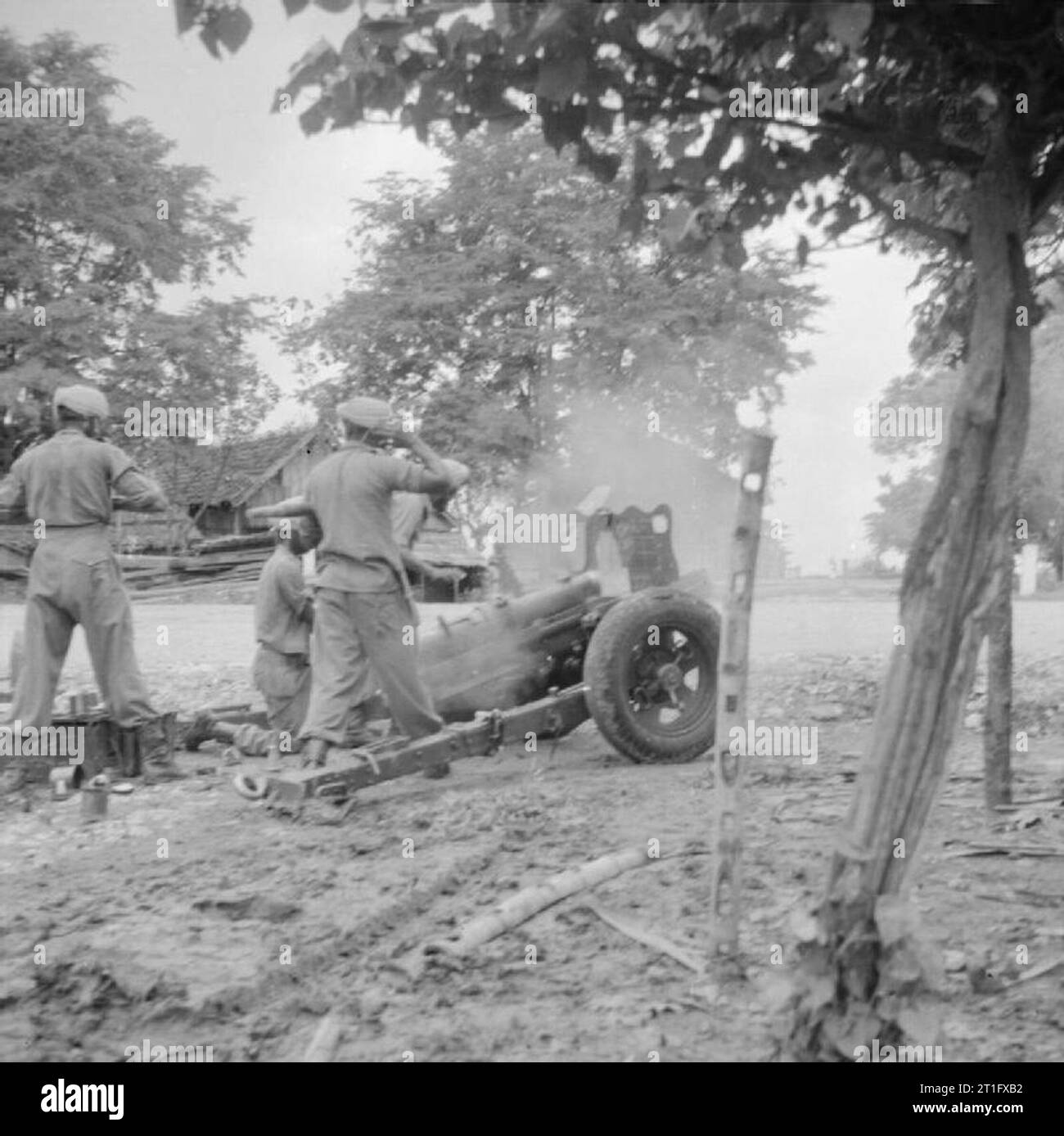 The British Occupation of Java A 3.7 inch gun of the 24th Indian ...