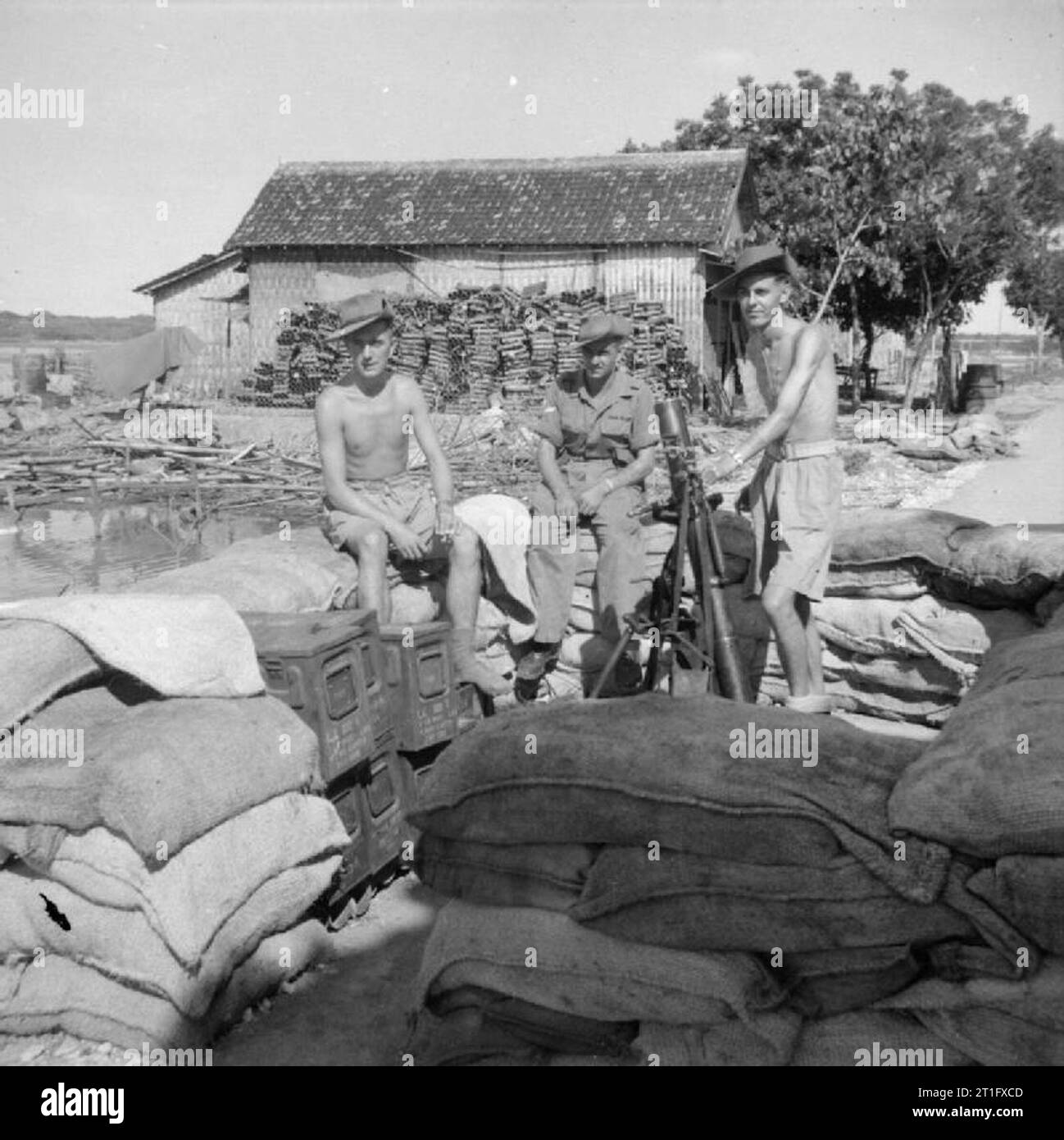 The British Occupation of Java British mortar team at rest in the 5th ...