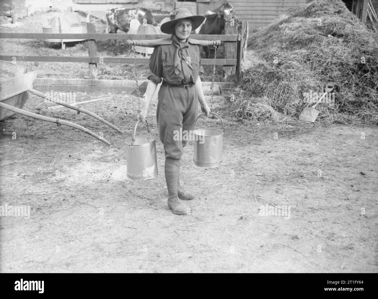 Agricultural labourer hi-res stock photography and images - Alamy