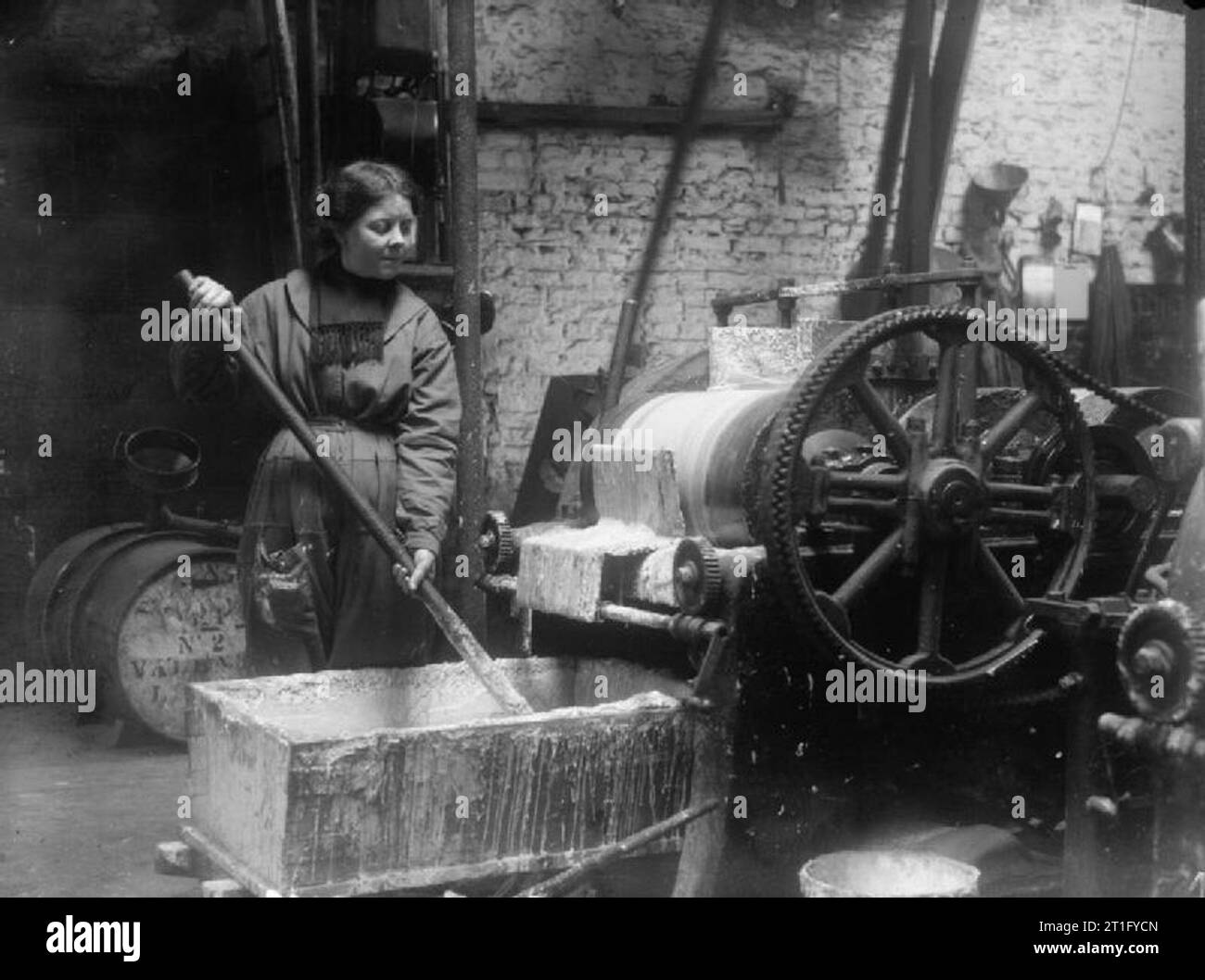 Industry during the First World War- Hull A female worker operates a ...