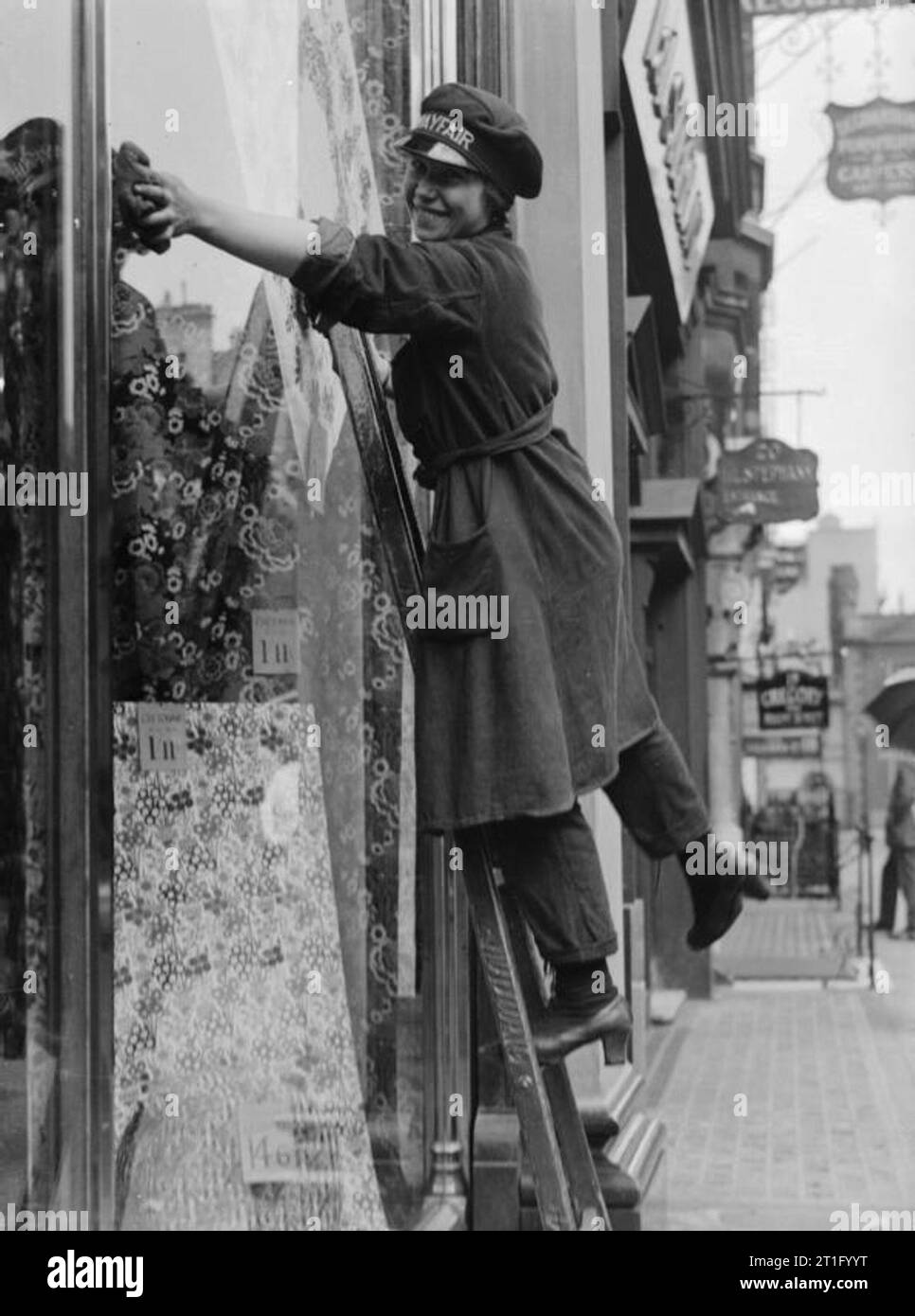 Women's War work during the First World War, London, 1918 A young ...