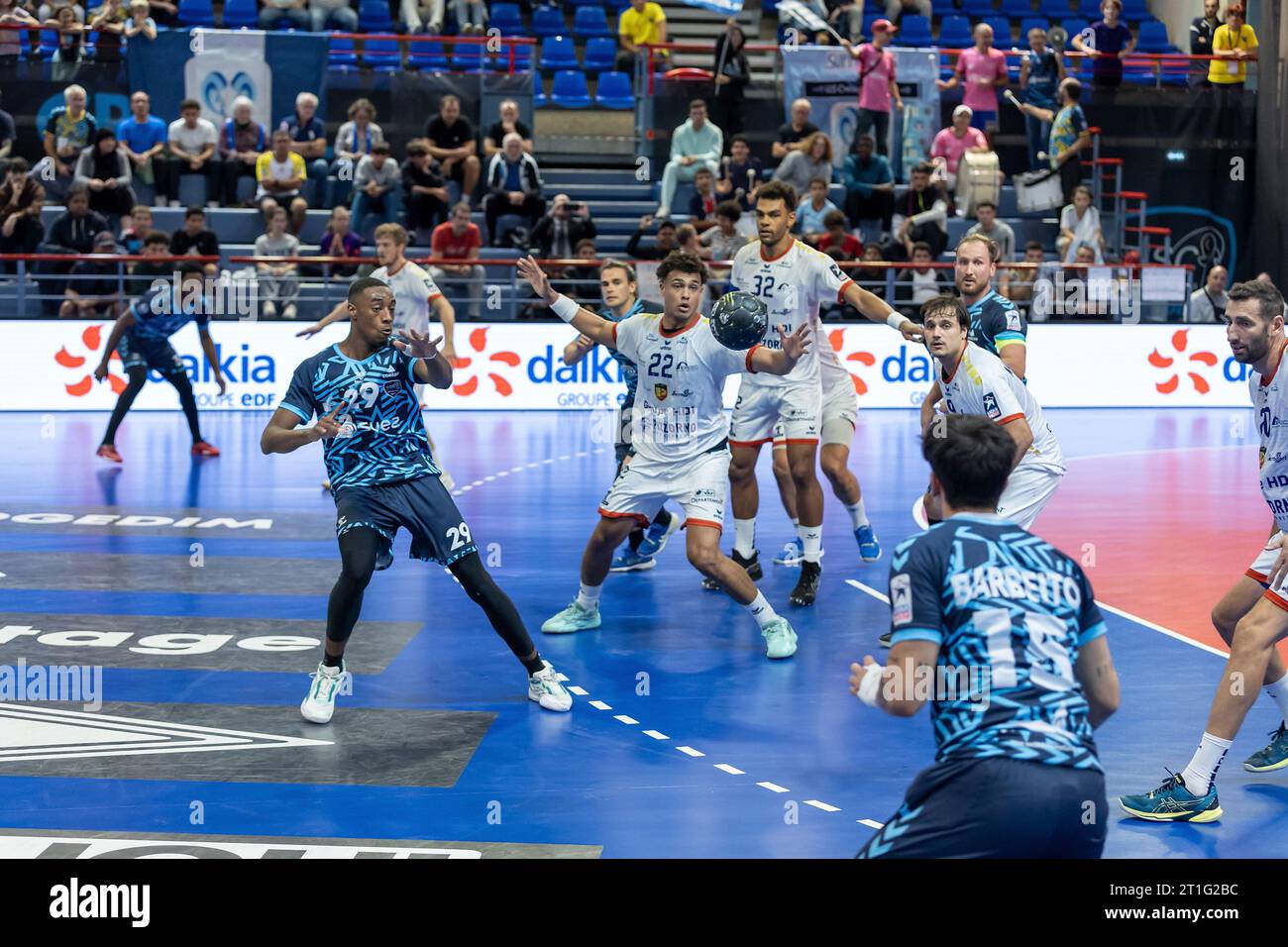(C) Denis TRASFI / MAXPPP - à Créteil au Palais des sports Robert ...
