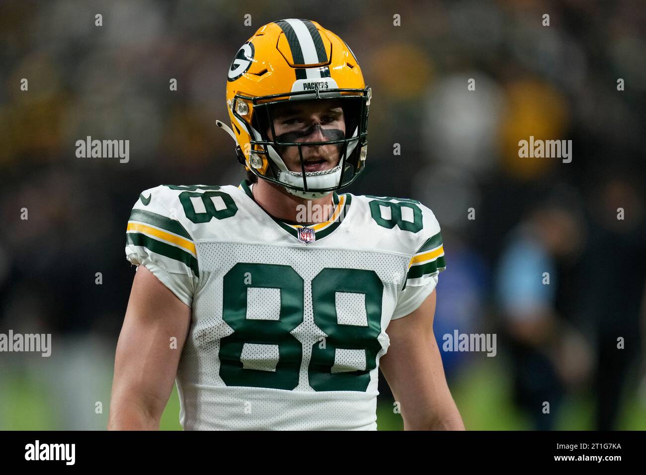 Green Bay Packers tight end Luke Musgrave (88) warms up before an NFL ...