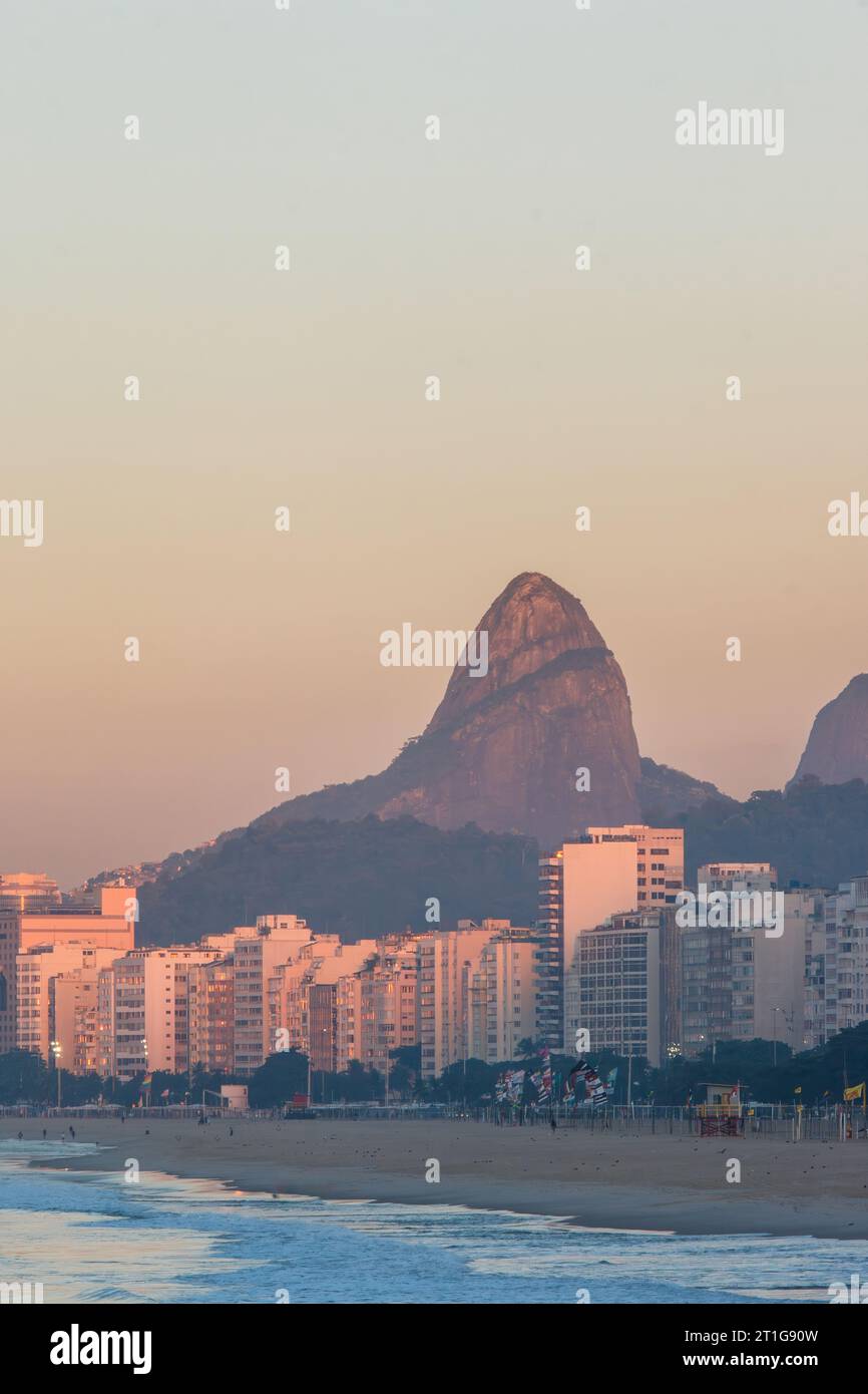 Two brothers hill rio de janeiro hi-res stock photography and images ...