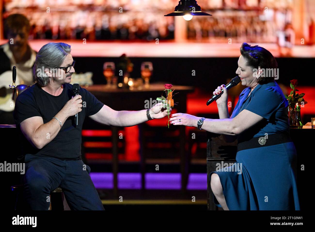 Leipzig, Germany. 13th Oct, 2023. AnNa R. and Henning Wehland sing at ...