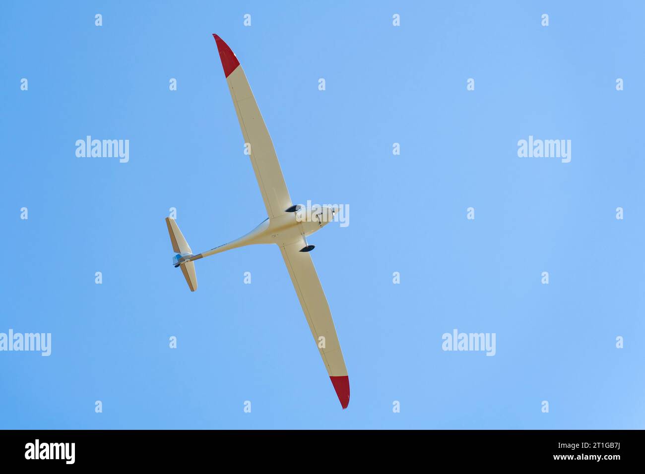 White plane with red and blue tail hi-res stock photography and images ...