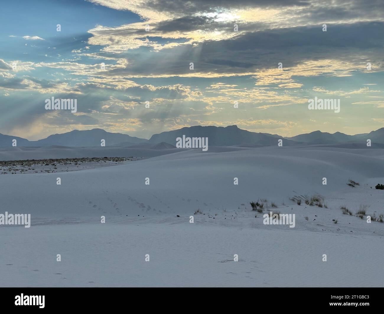 Sunset on white sands hi-res stock photography and images - Alamy