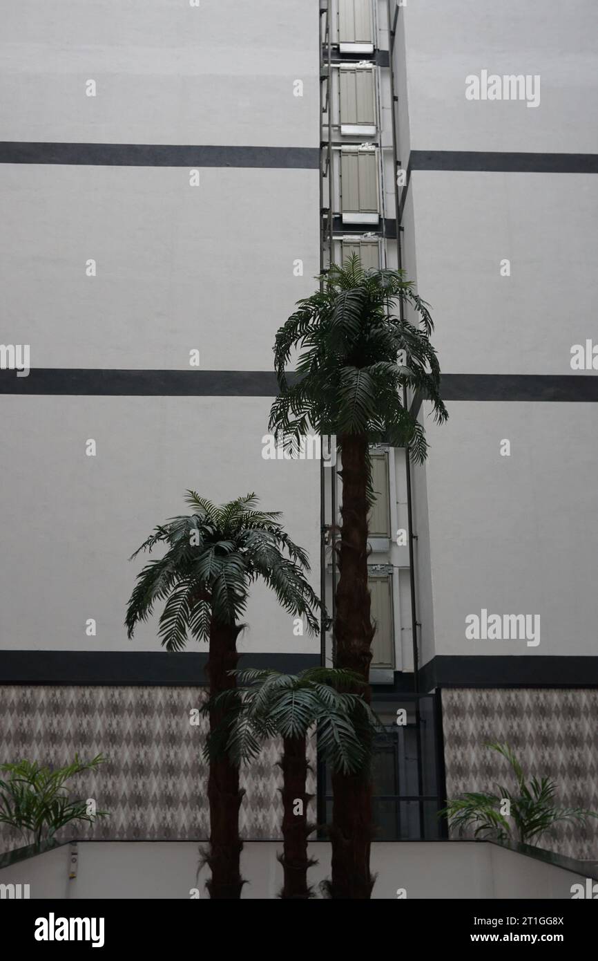 Lobby seating hi-res stock photography and images - Alamy