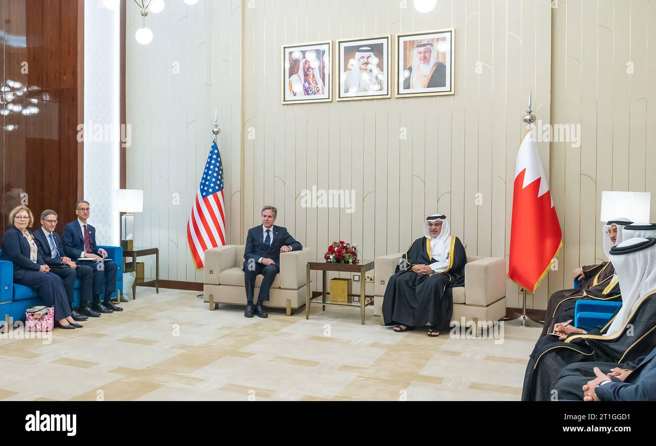 Bahrain and us hi-res stock photography and images - Alamy