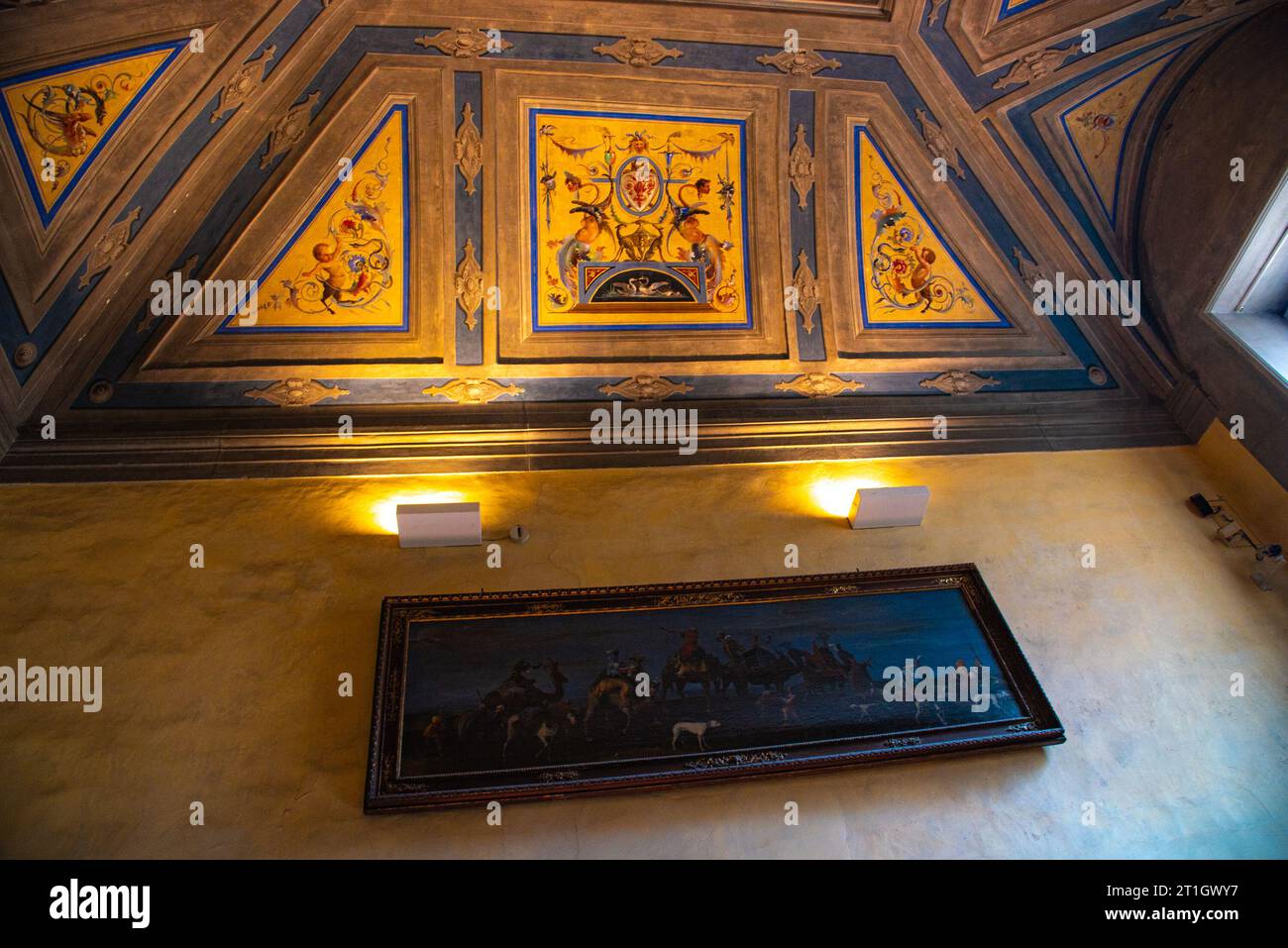 Renaissance interior italy wall pattern hi-res stock photography and ...