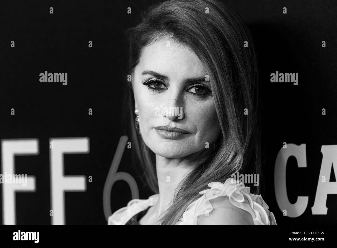 Penelope cruz ferrari Black and White Stock Photos & Images - Alamy