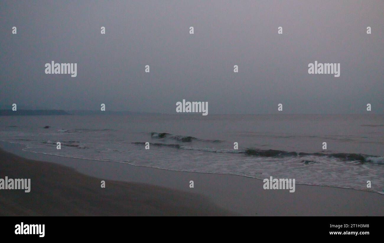 Sunset cavelossim beach south goa hi-res stock photography and images ...