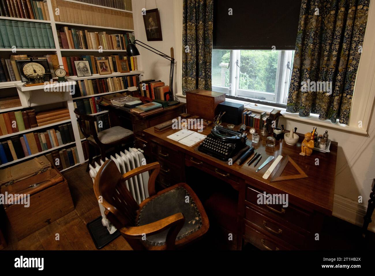 George shaw house interior hi-res stock photography and images - Alamy