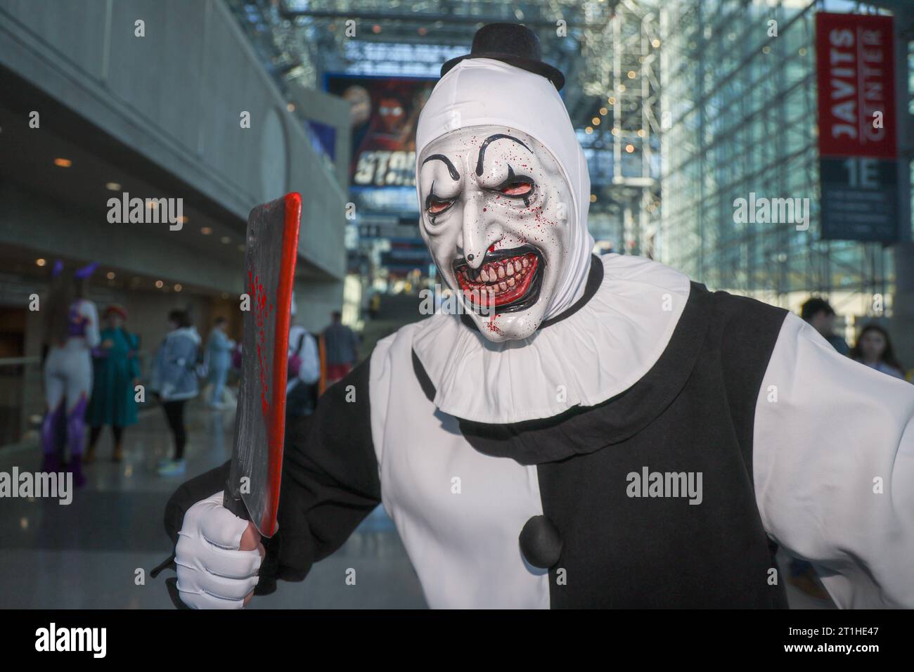 Cosplayer Kyle from Levittown is dressed as Art the Clown from the ...