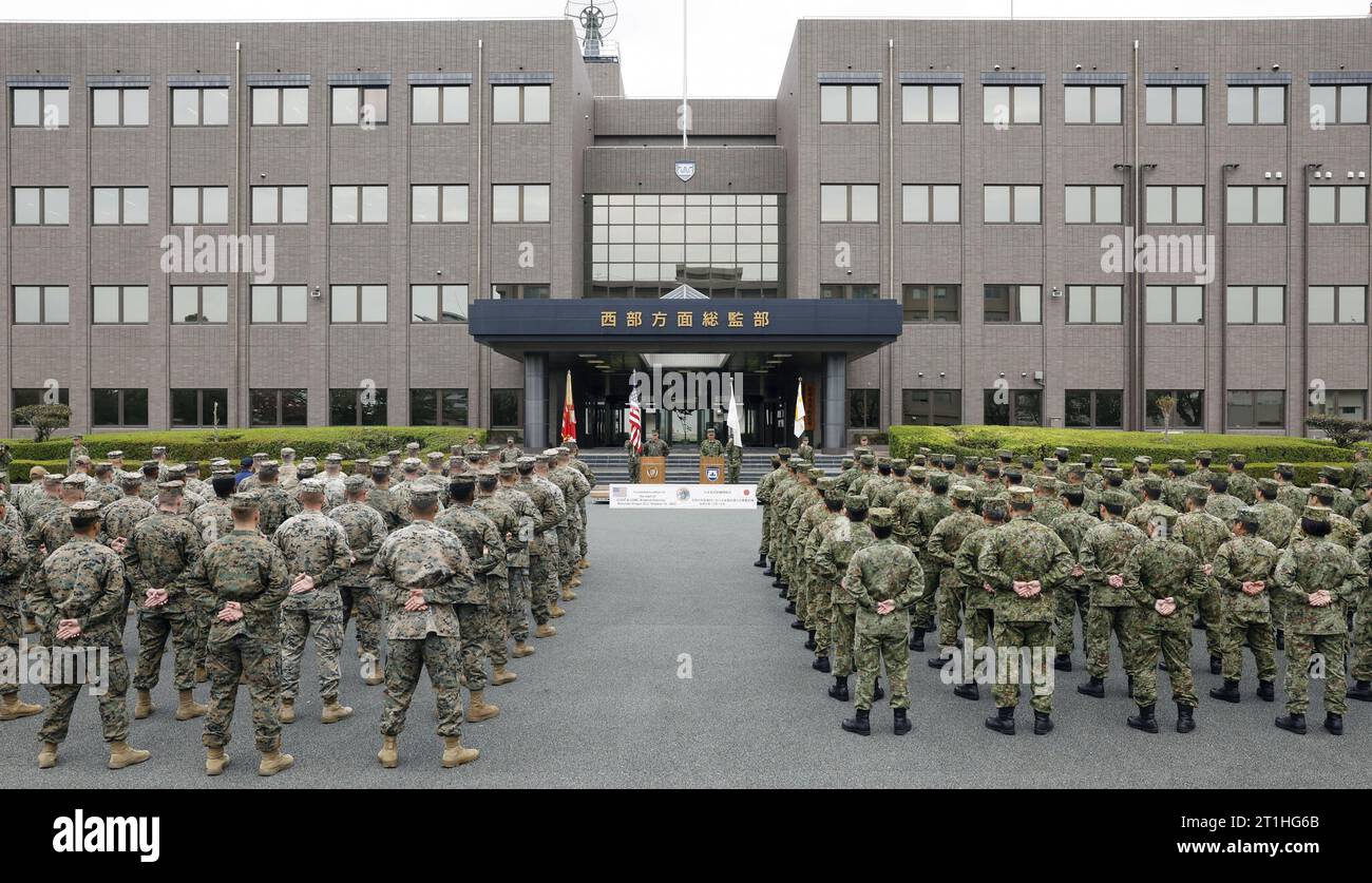 Japan Ground Self-Defense Force personnel and U.S. Marine Corps ...