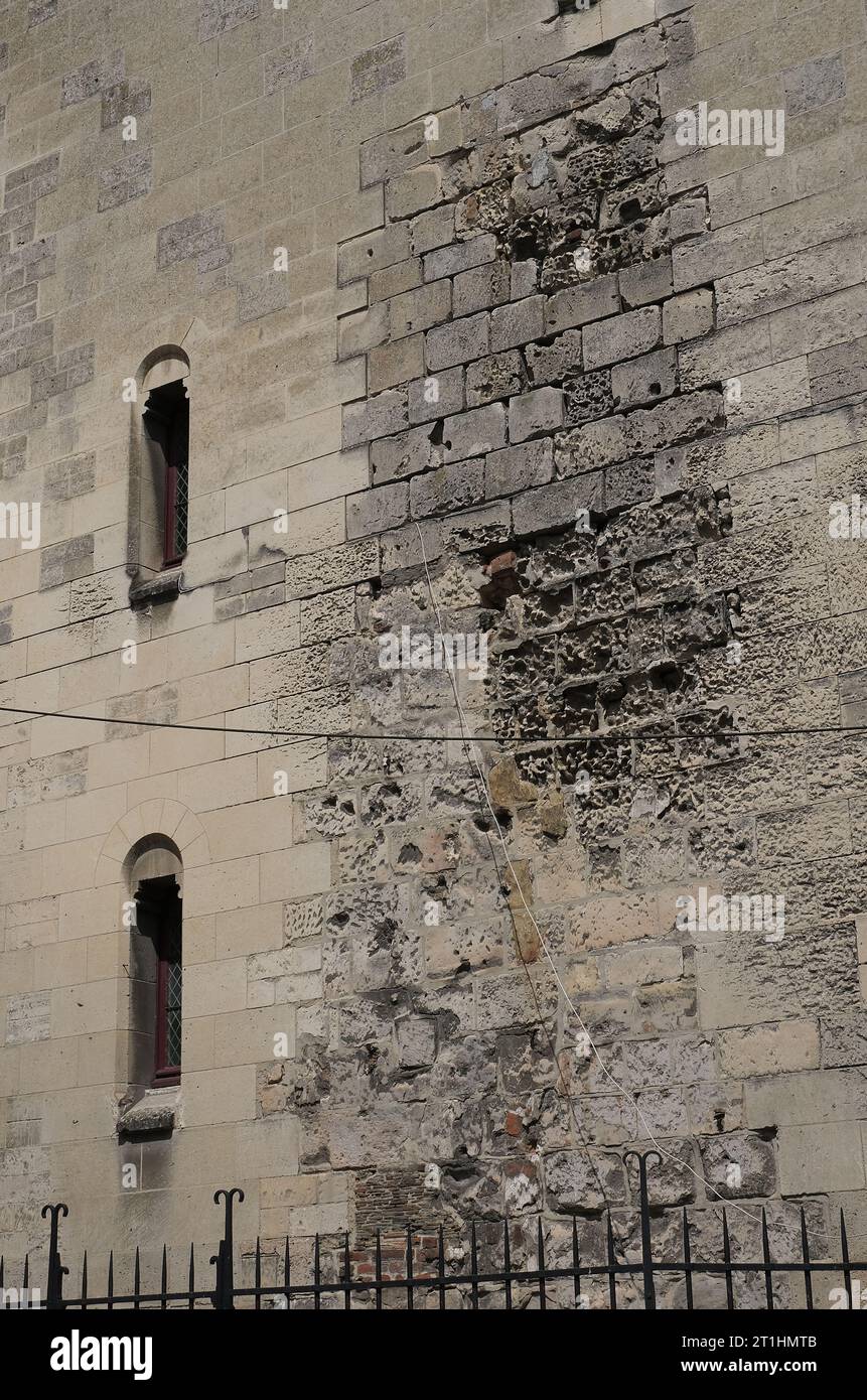 The most interesting deteriorated walls I've come across. Large ...