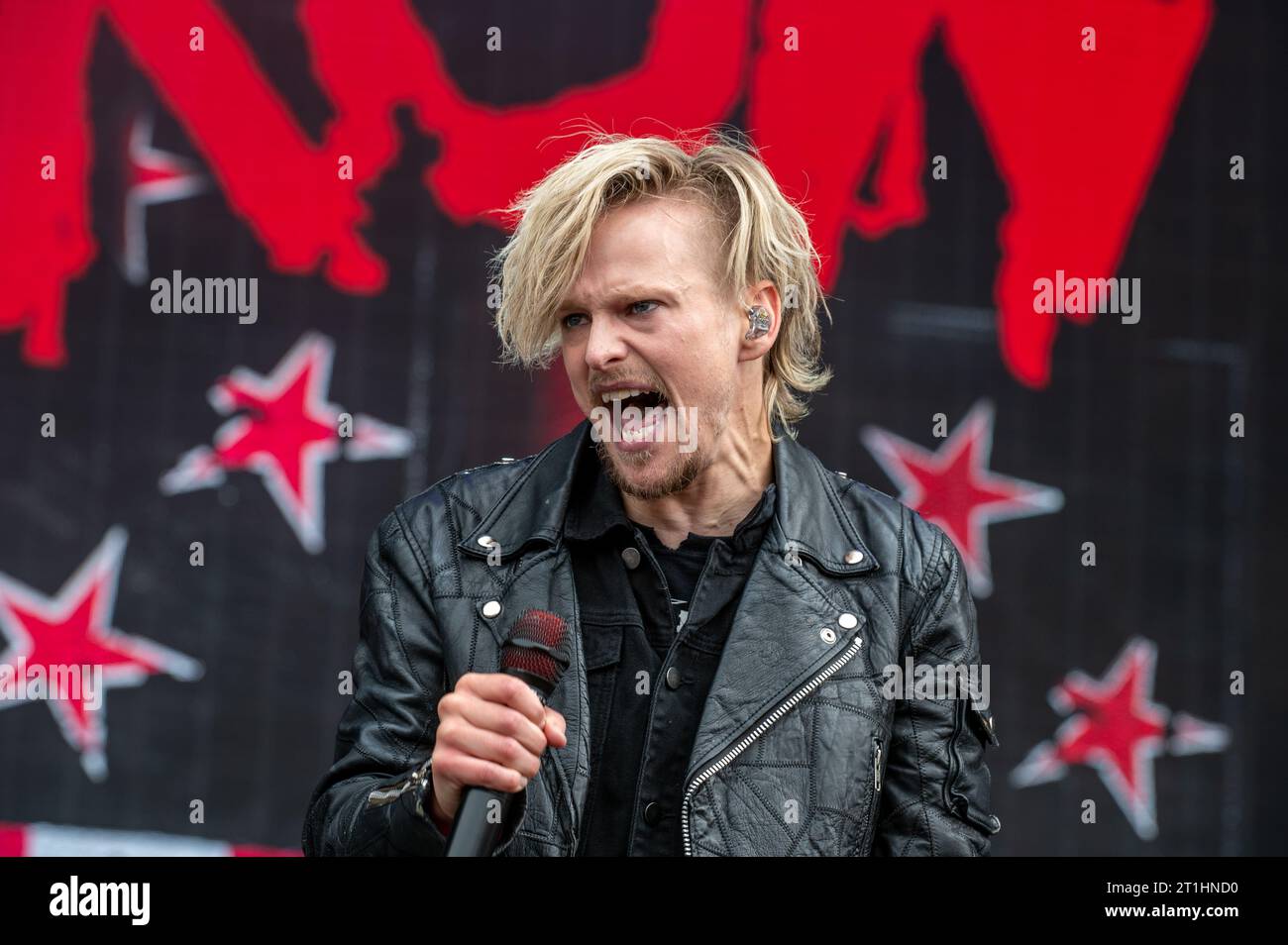 Skid row band hi-res stock photography and images - Alamy