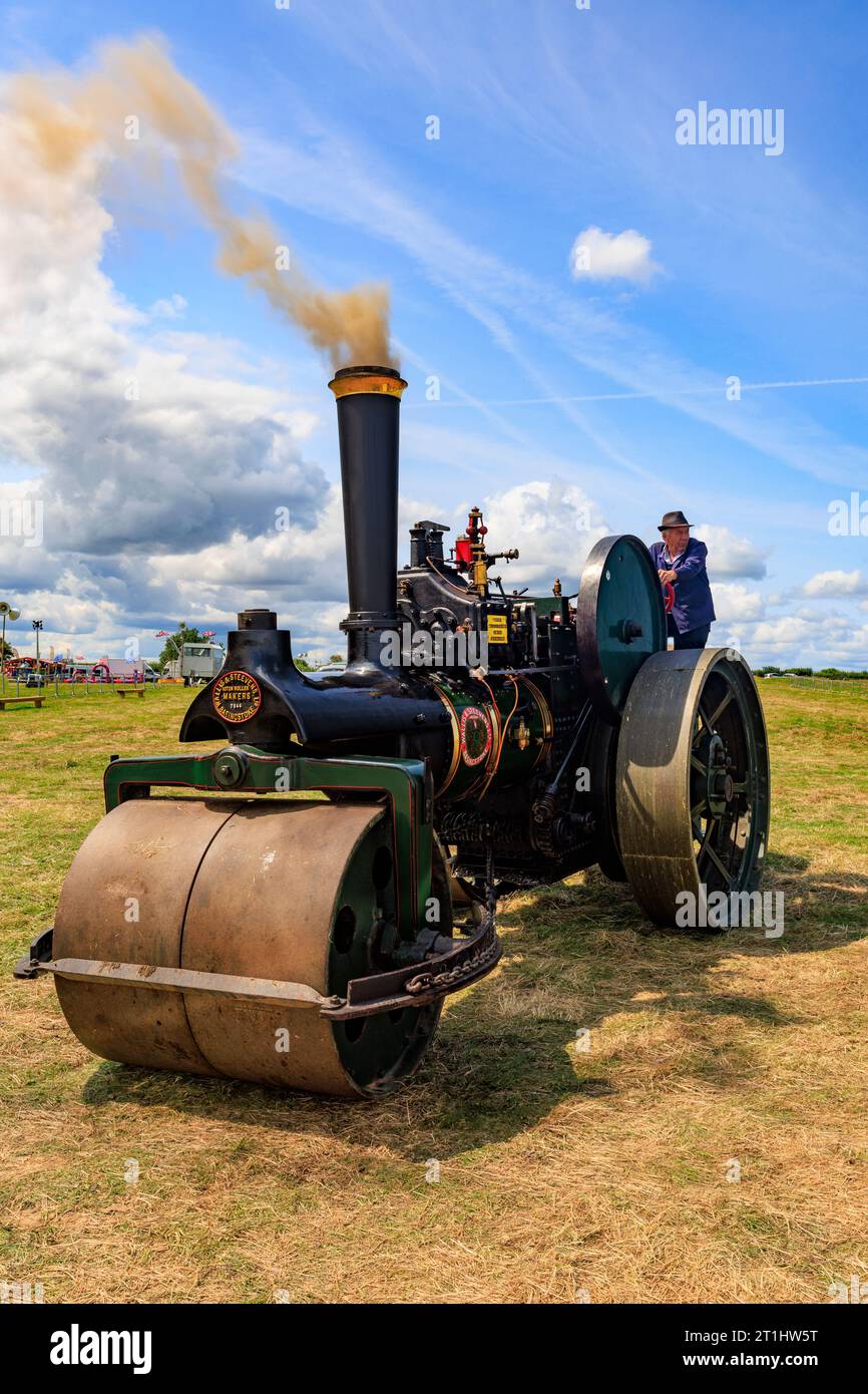 A restored 1925 Wallis & Steevens road roller called 'Old Ken' at the ...