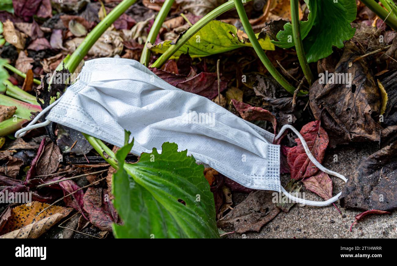 Doctor mask face used hi-res stock photography and images - Alamy