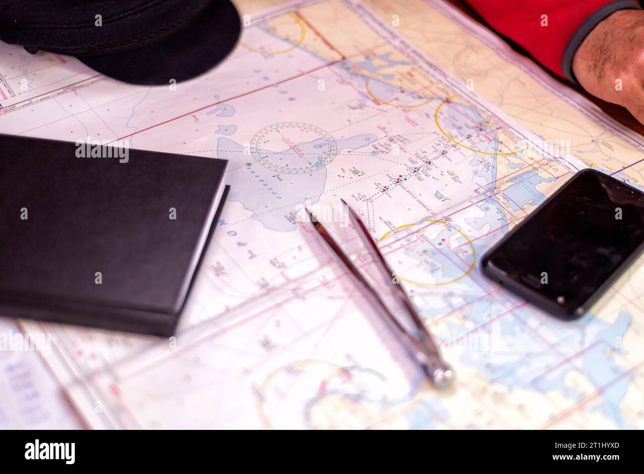 Chart master hi-res stock photography and images - Alamy