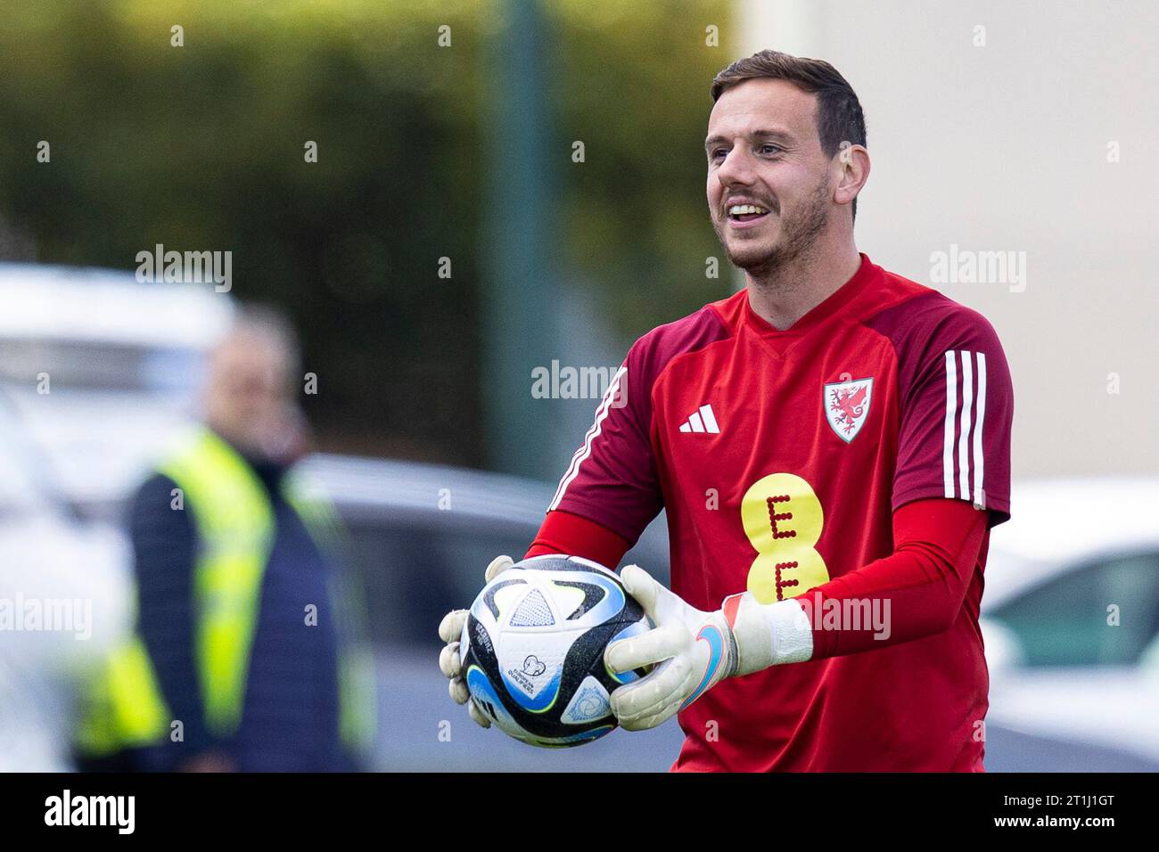 Hensol, UK. 14th Oct, 2023. Wales goalkeeper Danny Ward in training ...
