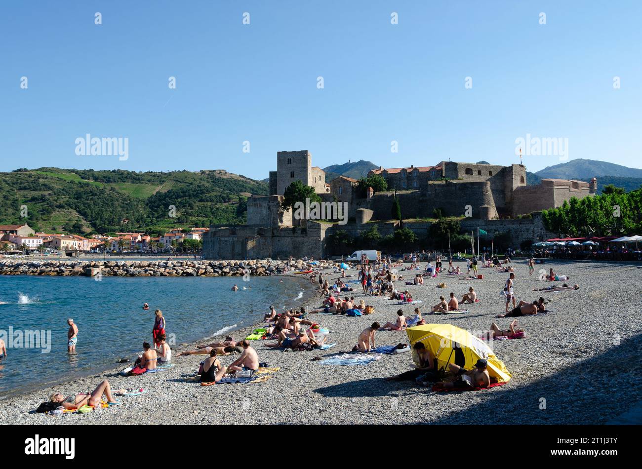 Playa de collioure hi-res stock photography and images - Alamy