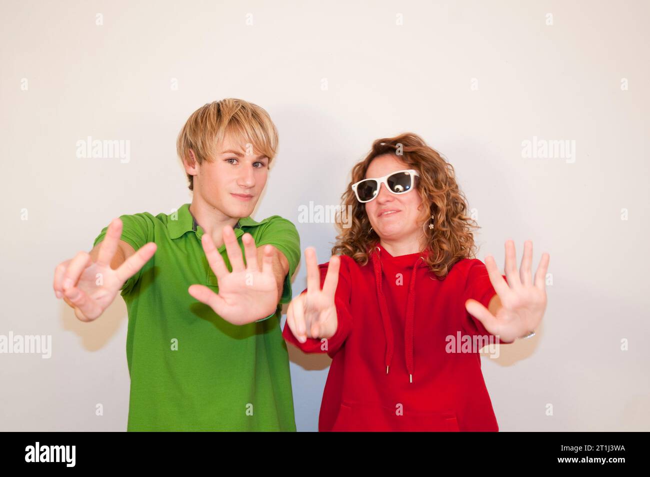 Relaciones de amistad hi-res stock photography and images - Alamy