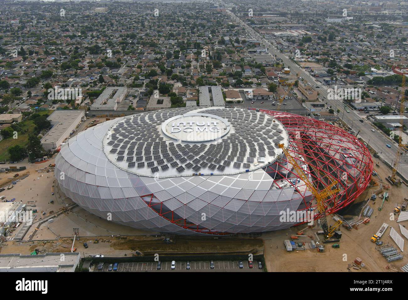 Los angeles intuit dome aerial hi-res stock photography and images - Alamy