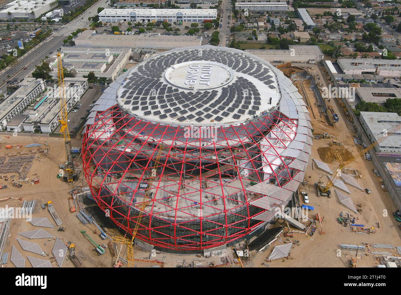 Los angeles intuit dome aerial hi-res stock photography and images - Alamy