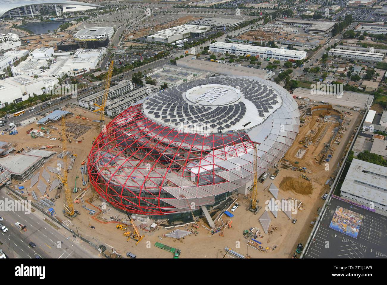 Los angeles intuit dome aerial hi-res stock photography and images - Alamy