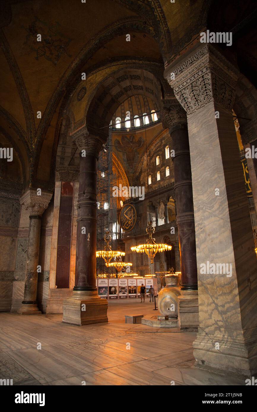 Hagia Sophia is a museum, historical basilica and mosque in Istanbul ...