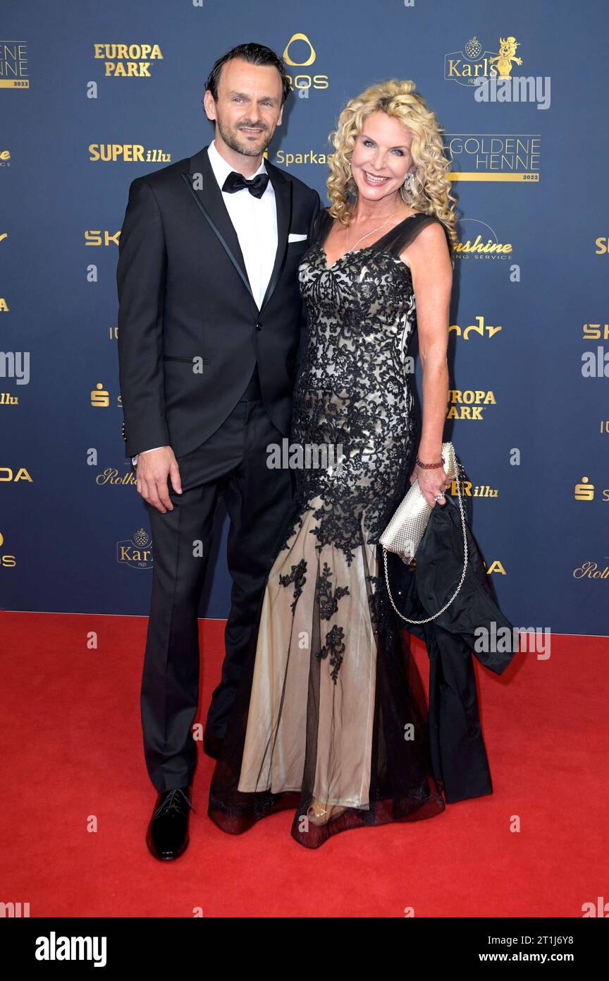 Victoria Herrmann mit Freund David Böthig bei der 29. Verleihung der ...