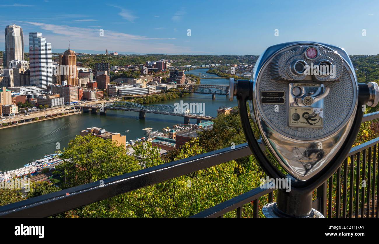 tower viewer on Grandview Avenue overlooking downtown Pittsburgh ...