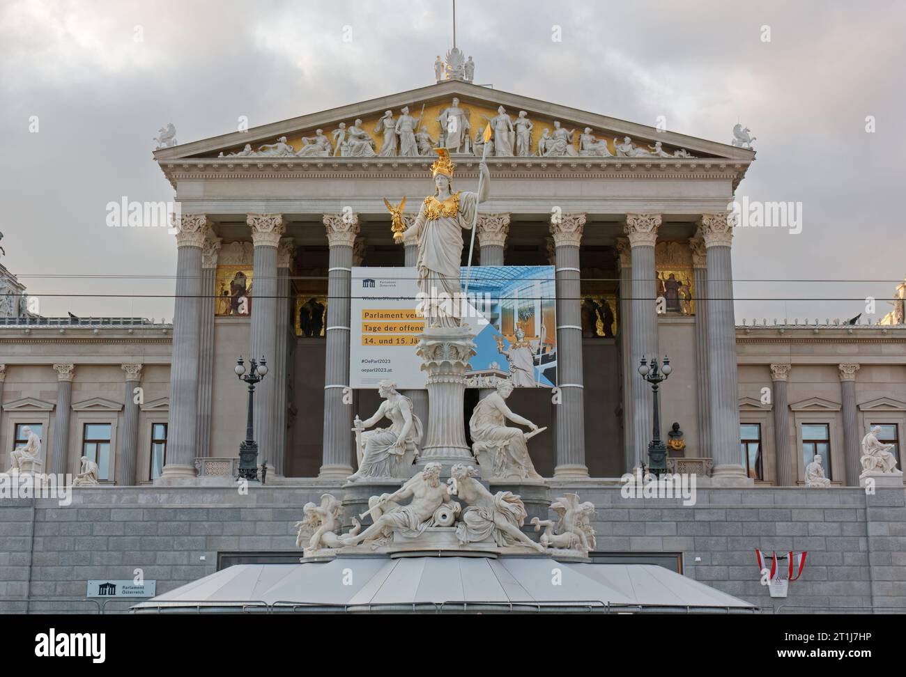 Neoclassical architecture vienna hi-res stock photography and images ...