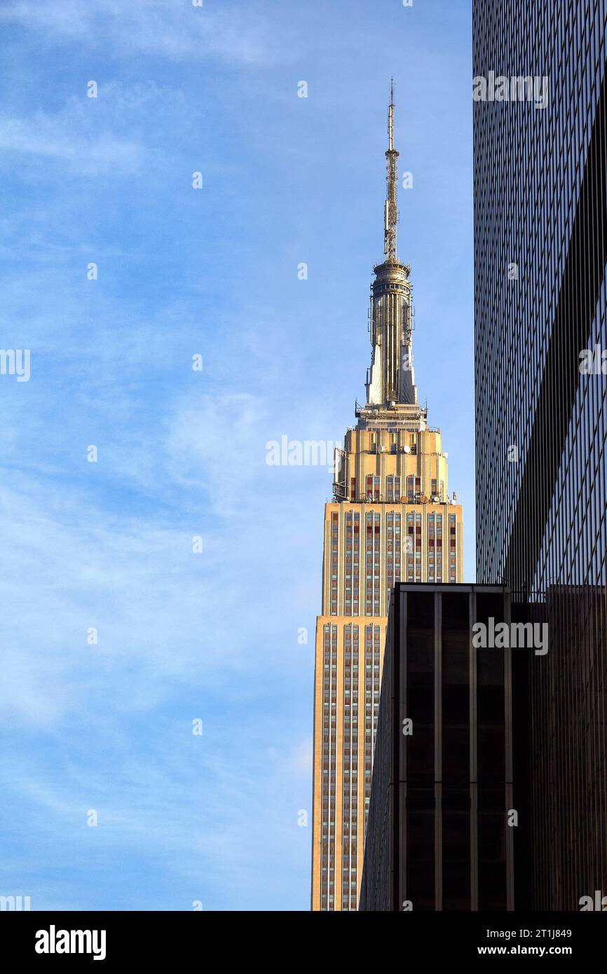 The Empire State Building, Built In The Art Deco Style Between 1930 ...