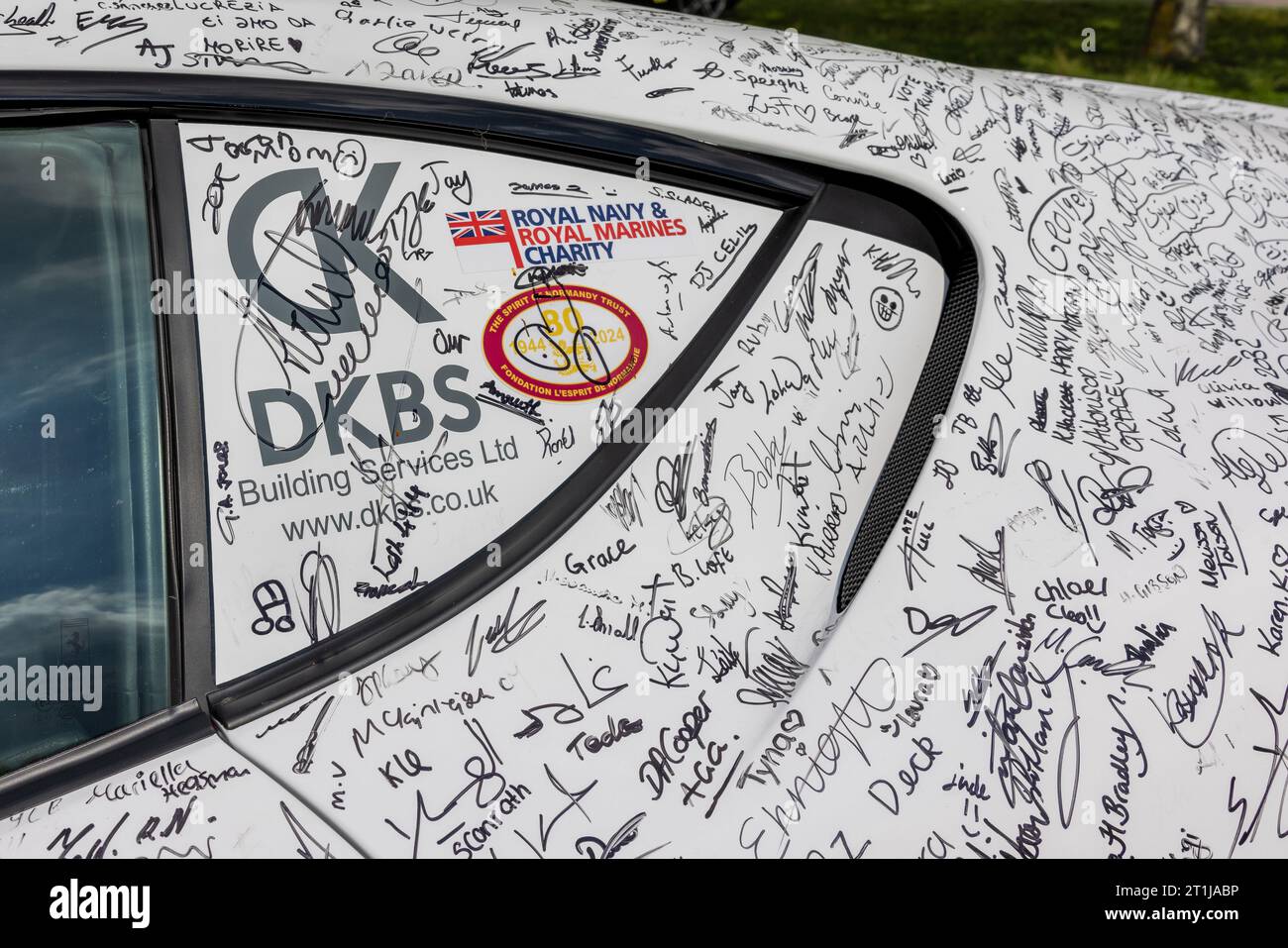 Ferrari 812 Superfast, Guinness World Record attempt for the most ...