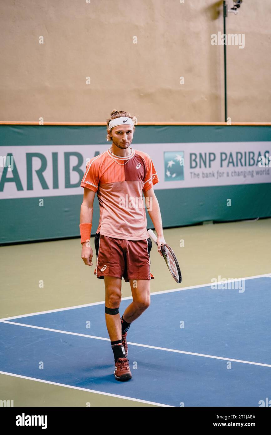 Stockholm, Kungliga tennishallen, Filip Misolic against Leandro Riedi ...