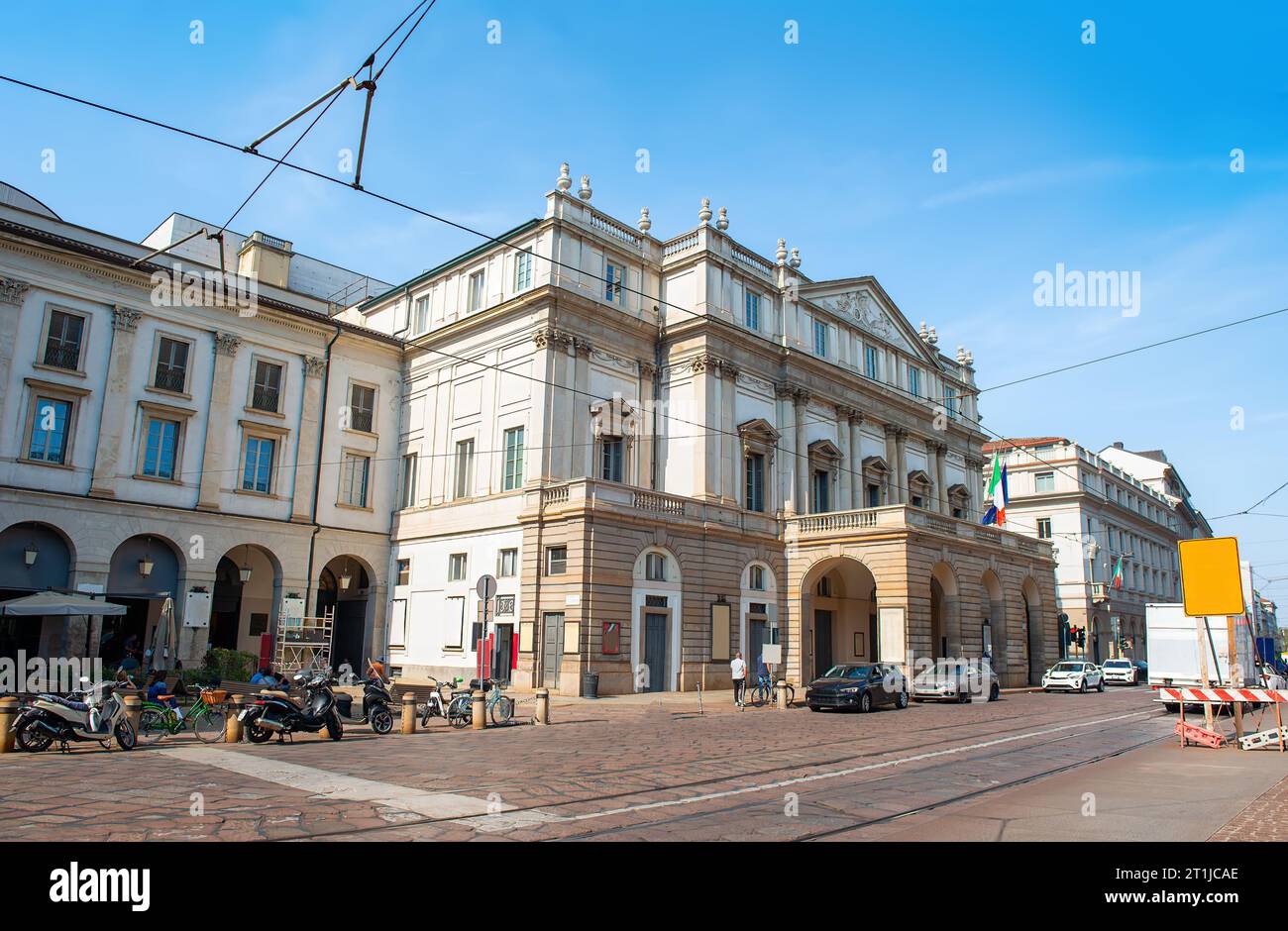 La Scala opera house in Milan old town Stock Photo - Alamy