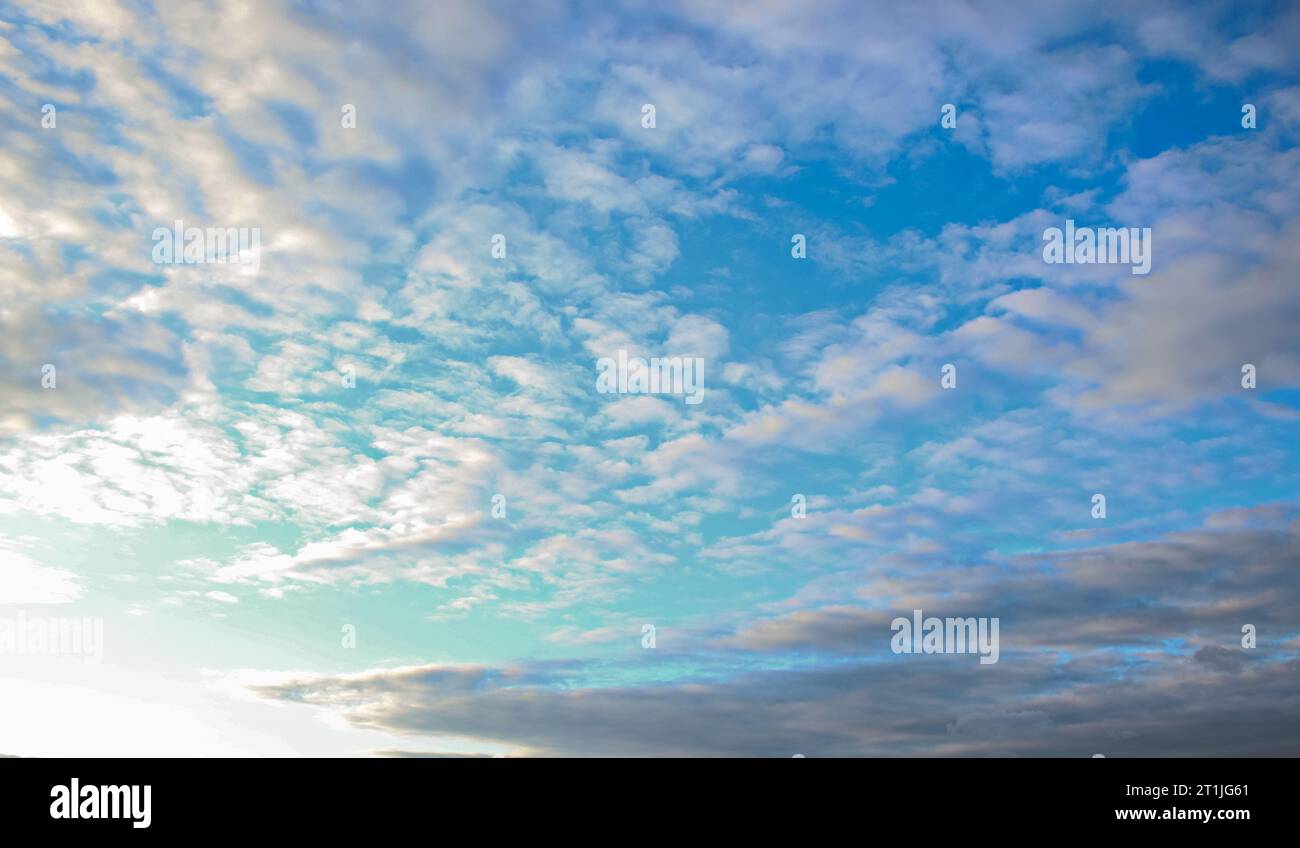 Mesmerizing Cloud Formations: Nature's Canvas Unveiled ☁️🌥️ Dive into ...