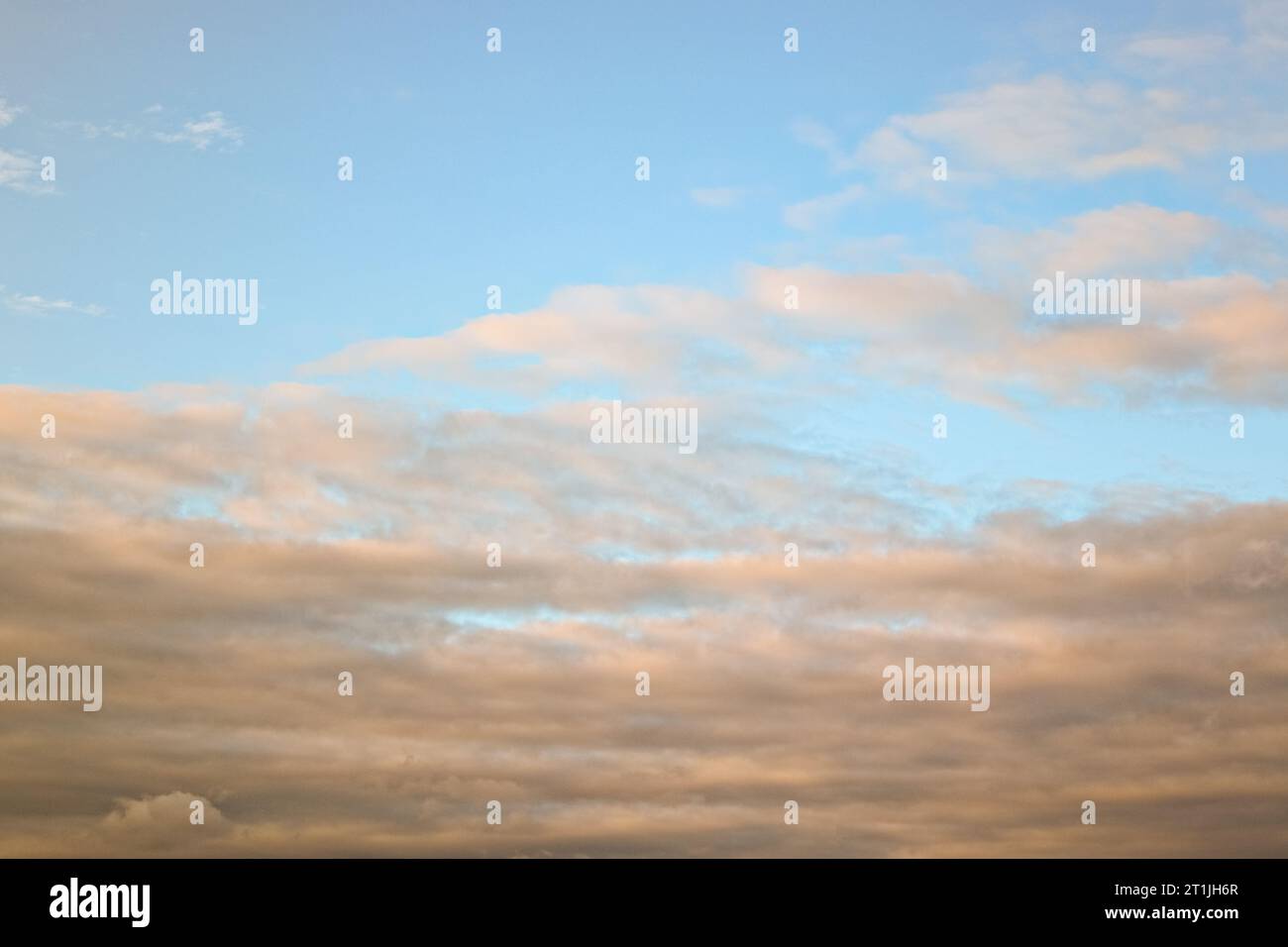 Mesmerizing Cloud Formations: Nature's Canvas Unveiled ☁️🌥️ Dive into ...