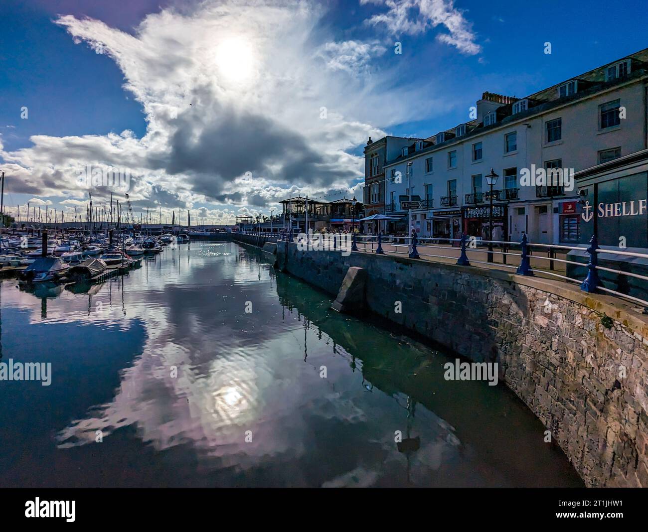 Torquay, UK. 14th Oct, 2023. Mixed weather in Torquay with sunshine and ...