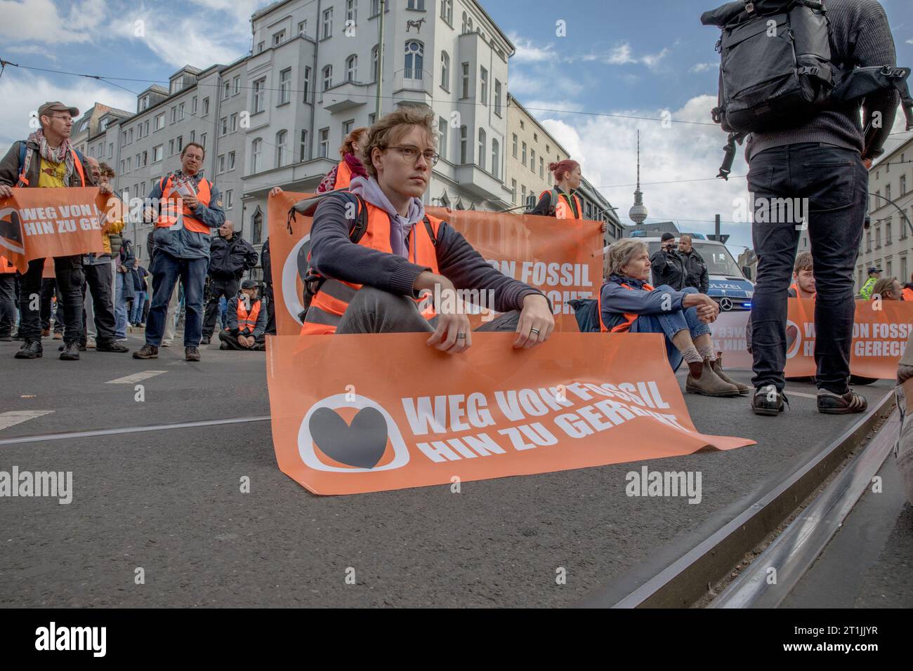Berlin, Germany. 14th Oct, 2023. Berlin police forcibly removed members ...