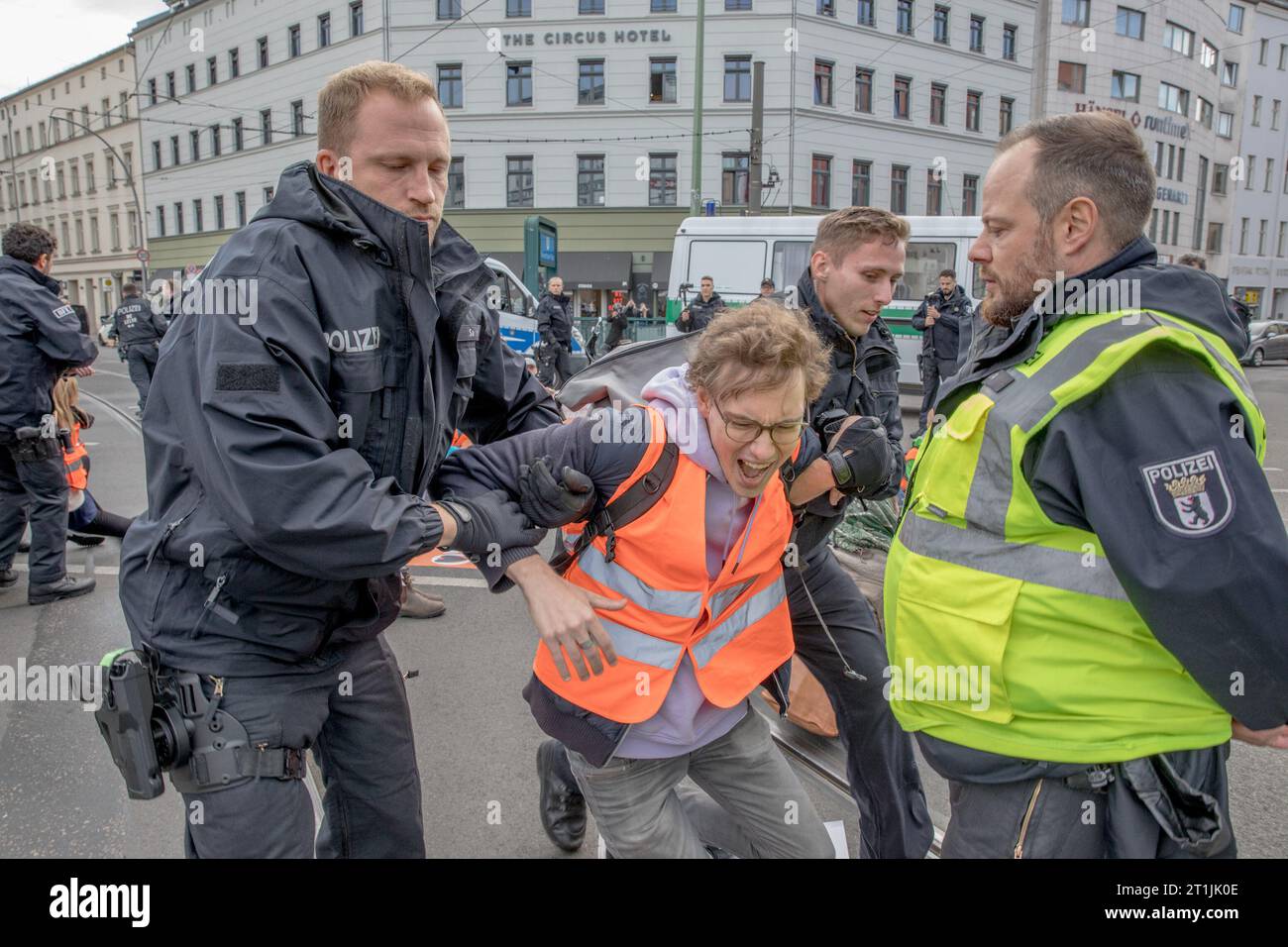 Berlin, Germany. 14th Oct, 2023. Berlin police forcibly removed members ...