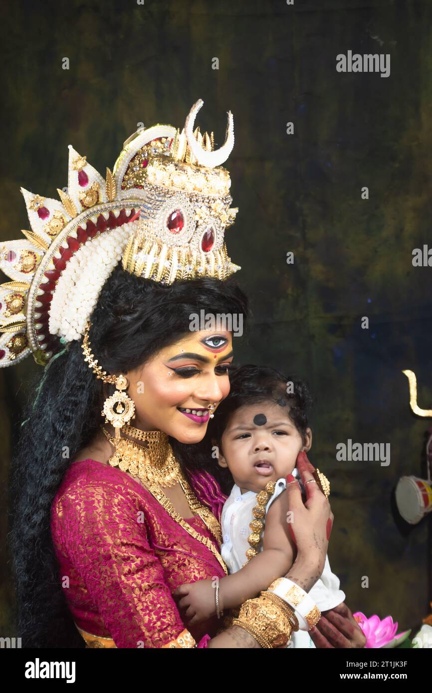 A Concept Agomoni photoshoot for child. Maa Durga agomoni shoot concept ...